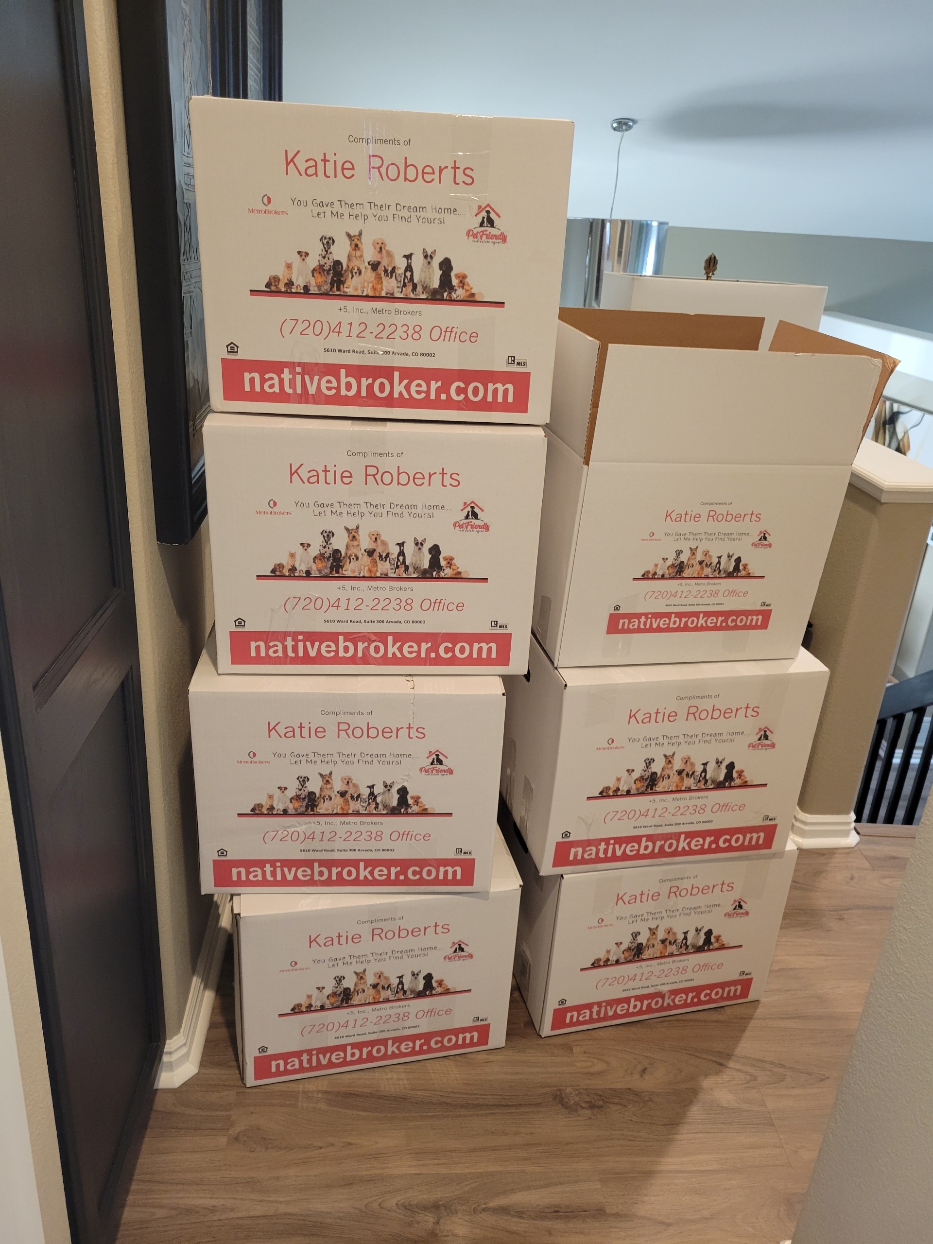 Customized - Personalized Moving Boxes for Closing Gifts